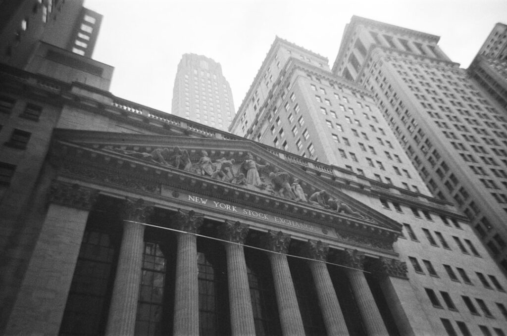 The Unregulated Financial Markets Explained